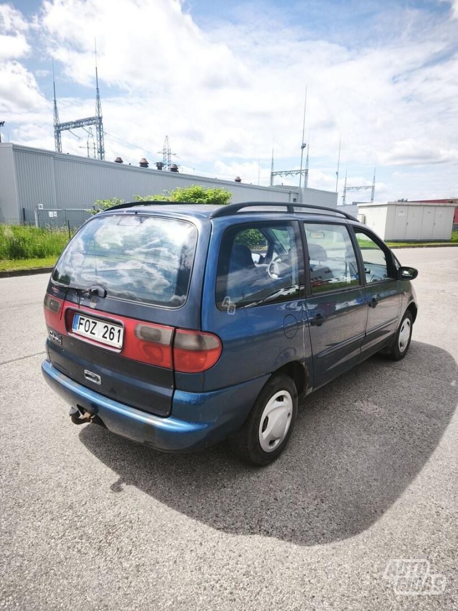 Blue Ford Galaxy 1999 in Kaunas, with an engine capacity of 1.90 L and mileage of 269 thousand km for 399 €, photo 4 on AUTOMOTO.COM.LV