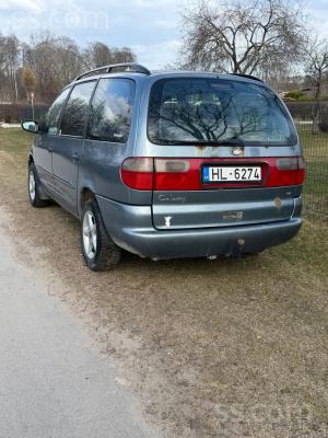 Blue Ford Galaxy 1999 in Tukums, with an engine capacity of 1.90 L and mileage of 529 thousand km for 550 €, photo 4 on AUTOMOTO.COM.LV