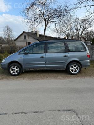 Blue Ford Galaxy 1999 in Tukums, with an engine capacity of 1.90 L and mileage of 529 thousand km for 550 €, photo 8 on AUTOMOTO.COM.LV