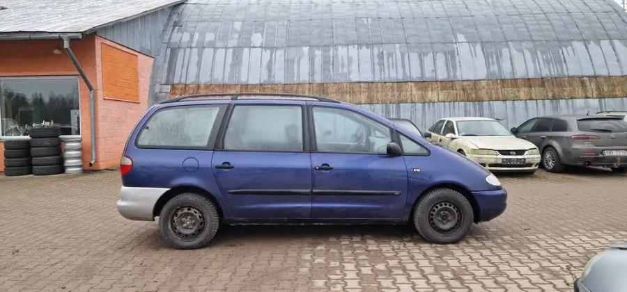 Blue Ford Galaxy 1999 in Valmiera, with an engine capacity of 1.90 L and mileage of 390 thousand km for 1000 €, photo 3 on AUTOMOTO.COM.LV