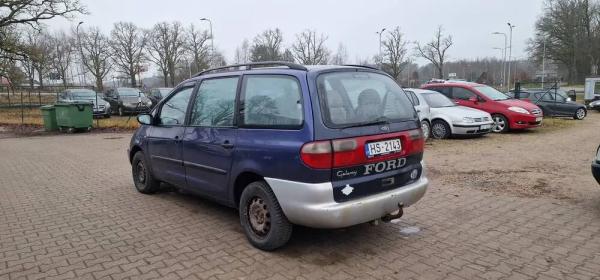 Zils Ford Galaxy 1999 Valmiera, ar dzinēja tilpumu 1.90 L un nobraukumu 390 tūkst. km par 1000 €, foto 4 vietnē AUTOMOTO.COM.LV