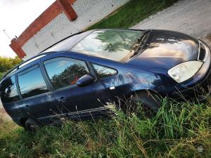 Zils Ford Galaxy 2001 Kauņa, ar dzinēja tilpumu 2.30 L un nobraukumu 377 tūkst. km par 430 €, foto 5 vietnē AUTOMOTO.COM.LV