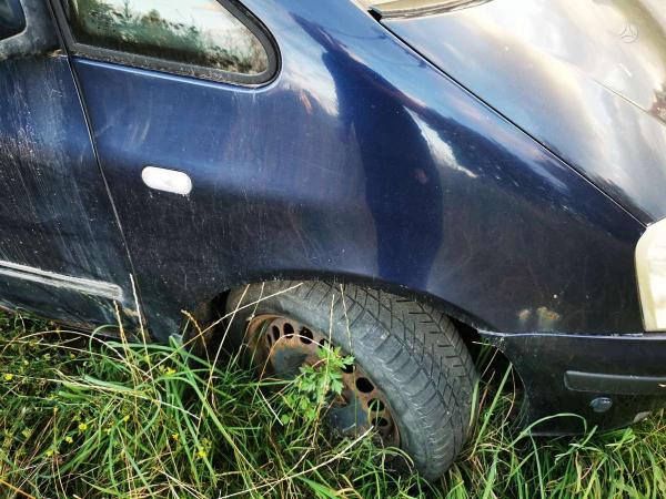 Zils Ford Galaxy 2001 Kauņa, ar dzinēja tilpumu 2.30 L un nobraukumu 377 tūkst. km par 430 €, foto 7 vietnē AUTOMOTO.COM.LV
