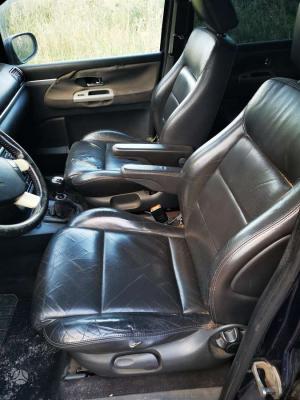 Zils Ford Galaxy 2001 Kauņa, ar dzinēja tilpumu 2.30 L un nobraukumu 377 tūkst. km par 430 €, foto 9 vietnē AUTOMOTO.COM.LV