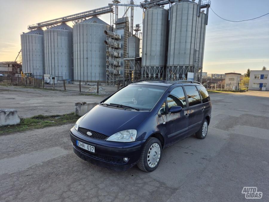 Zils Ford Galaxy 2002 Kupiškis, ar dzinēja tilpumu 1.90 L un nobraukumu 321 tūkst. km par 900 €, foto 4 vietnē AUTOMOTO.COM.LV