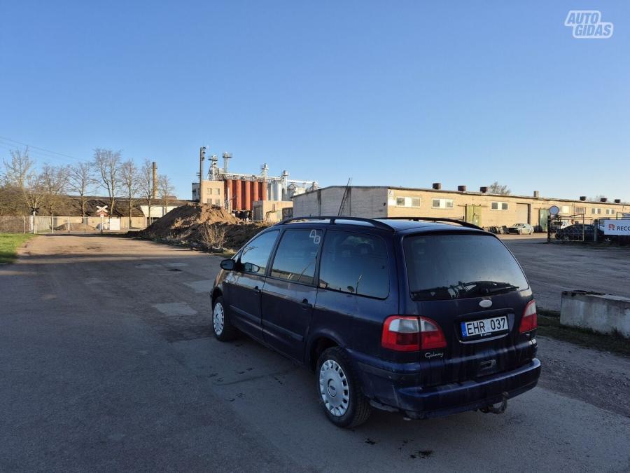 Zils Ford Galaxy 2002 Kupiškis, ar dzinēja tilpumu 1.90 L un nobraukumu 321 tūkst. km par 900 €, foto 5 vietnē AUTOMOTO.COM.LV