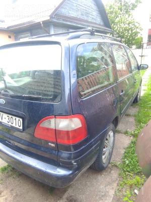 Zils Ford Galaxy 2002 Daugavpils, ar dzinēja tilpumu 1.90 L un nobraukumu 381 tūkst. km par 850 €, foto 5 vietnē AUTOMOTO.COM.LV