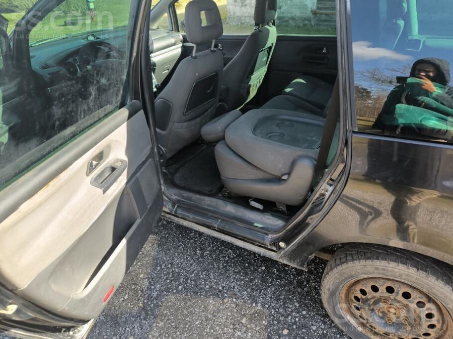 Zils Ford Galaxy 2002 Limbaži, ar dzinēja tilpumu 1.90 L un nobraukumu 472 tūkst. km par 600 €, foto 7 vietnē AUTOMOTO.COM.LV