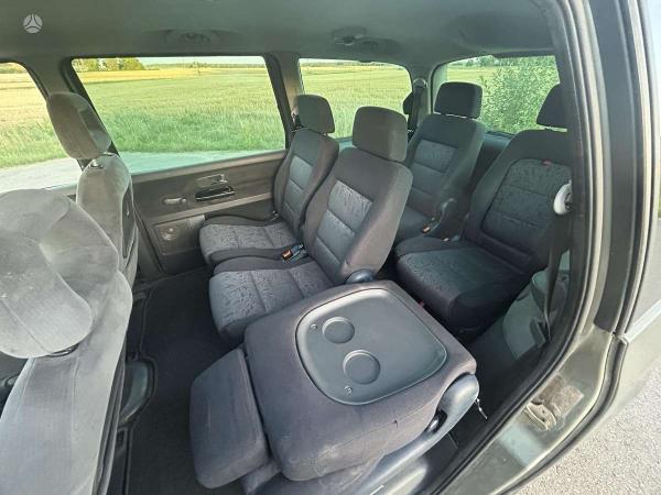 Blue Ford Galaxy 2004 in Kaunas, with an engine capacity of 1.90 L and mileage of 412 thousand km for 999 €, photo 9 on AUTOMOTO.COM.LV