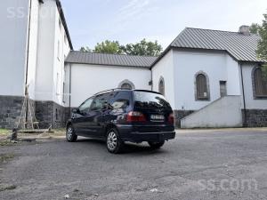 Blue Ford Galaxy 2004 in Gulbene, with an engine capacity of 1.90 L and mileage of 281 thousand km for 1490 €, photo 4 on AUTOMOTO.COM.LV