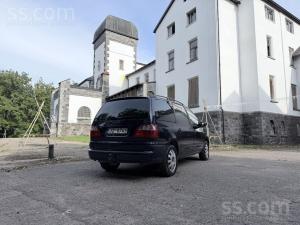 Blue Ford Galaxy 2004 in Gulbene, with an engine capacity of 1.90 L and mileage of 281 thousand km for 1490 €, photo 5 on AUTOMOTO.COM.LV