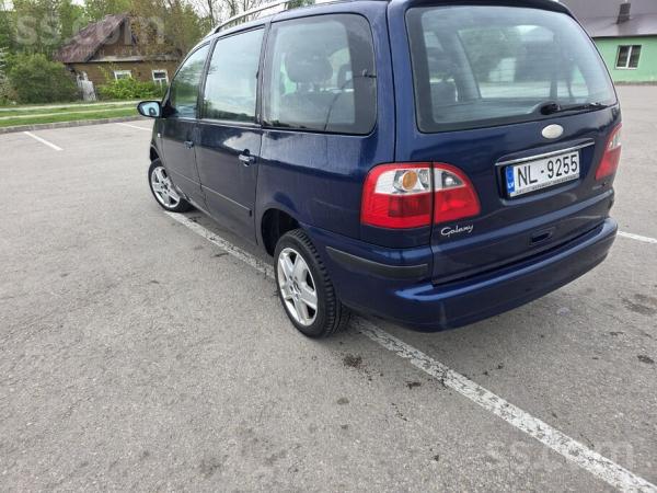 Zils Ford Galaxy 2005 Ludza, ar dzinēja tilpumu 1.90 L un nobraukumu 340 tūkst. km par 1850 €, foto 4 vietnē AUTOMOTO.COM.LV
