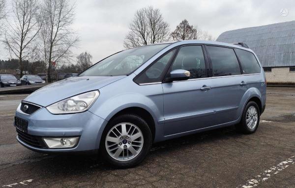 Blue Ford Galaxy 2006 in Siauliai, with an engine capacity of 2.00 L and mileage of 249 thousand km for 3650 €, photo 1 on AUTOMOTO.COM.LV
