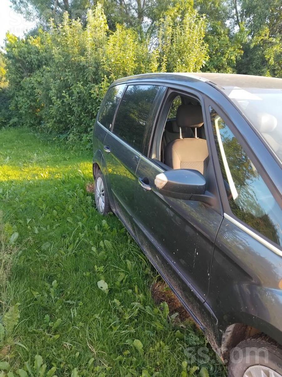 Zils Ford Galaxy 2006 Bauska, ar dzinēja tilpumu 1.70 L un nobraukumu 333 tūkst. km par 1200 €, foto 4 vietnē AUTOMOTO.COM.LV