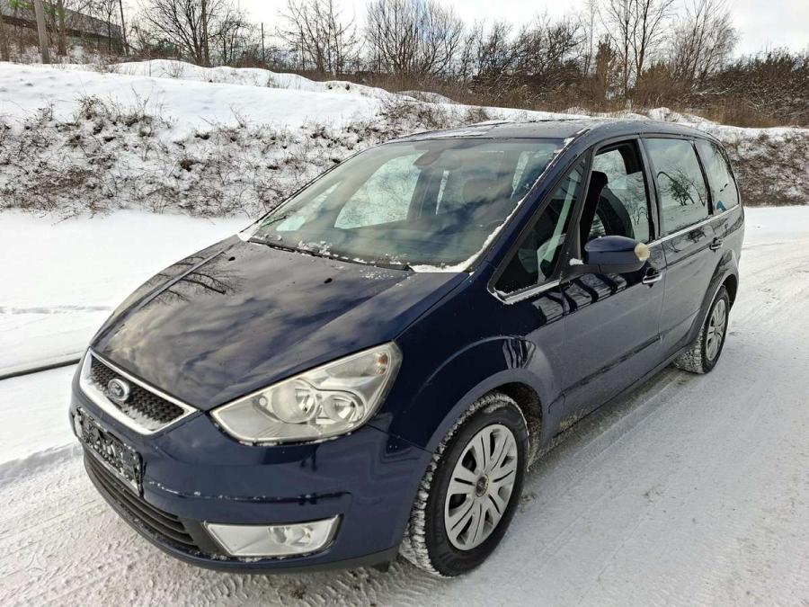 Zils Ford Galaxy 2007 Viļņa, ar dzinēja tilpumu 2.00 L un nobraukumu 268 tūkst. km par 3650 €, foto 5 vietnē AUTOMOTO.COM.LV