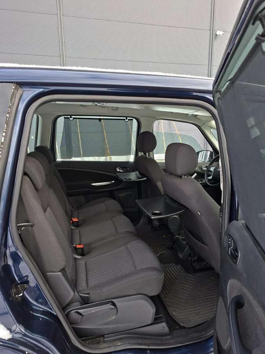 Zils Ford Galaxy 2007 Viļņa, ar dzinēja tilpumu 2.00 L un nobraukumu 268 tūkst. km par 3650 €, foto 15 vietnē AUTOMOTO.COM.LV