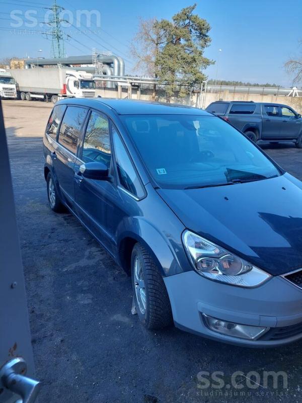 Zils Ford Galaxy 2007 Rīga, ar dzinēja tilpumu 1.80 L un nobraukumu 250 tūkst. km par 500 €, foto 3 vietnē AUTOMOTO.COM.LV