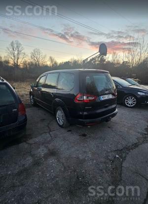 Zils Ford Galaxy 2007 Rīga, ar dzinēja tilpumu 2.00 L un nobraukumu 305 tūkst. km par 1250 €, foto 3 vietnē AUTOMOTO.COM.LV