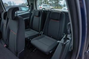 Blue Ford Galaxy 2007 in Liepaja, with an engine capacity of 2.00 L and mileage of 259 thousand km for 4850 €, photo 11 on AUTOMOTO.COM.LV