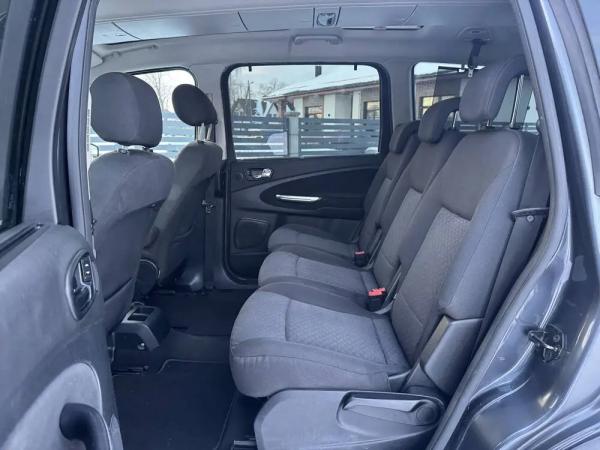Blue Ford Galaxy 2007 in Jelgava, with an engine capacity of 2.00 L and mileage of 265 thousand km for 3500 €, photo 10 on AUTOMOTO.COM.LV