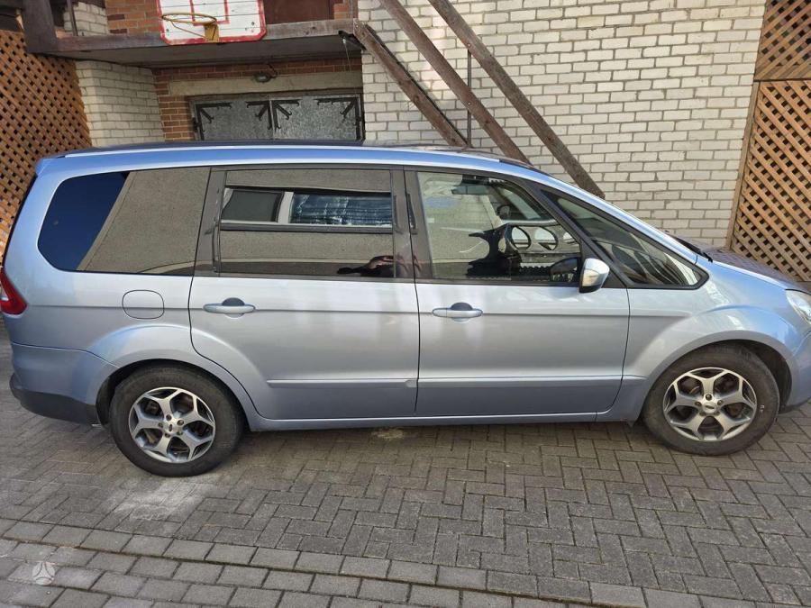 Zils Ford Galaxy 2007 Raseiniai, ar dzinēja tilpumu 2.00 L un nobraukumu 401 tūkst. km par 2500 €, foto 3 vietnē AUTOMOTO.COM.LV