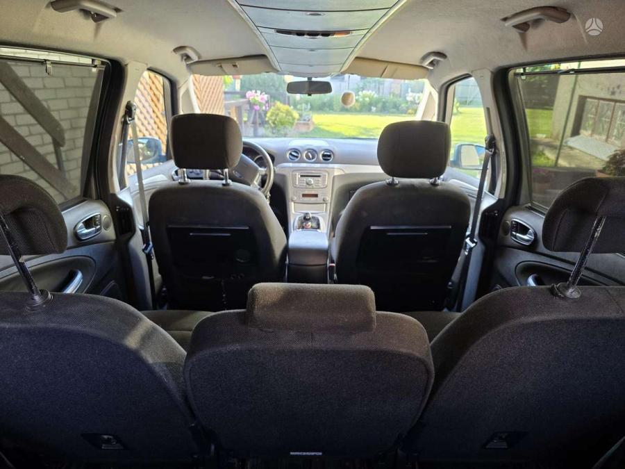 Zils Ford Galaxy 2007 Raseiniai, ar dzinēja tilpumu 2.00 L un nobraukumu 401 tūkst. km par 2500 €, foto 8 vietnē AUTOMOTO.COM.LV