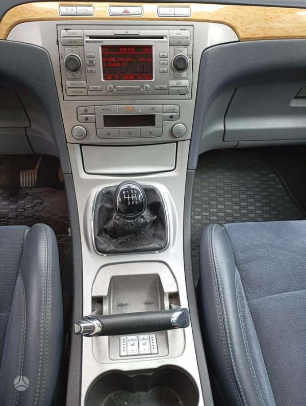 Blue Ford Galaxy 2007 in Vilkaviskis, with an engine capacity of 2.00 L and mileage of 330 thousand km for 2600 €, photo 8 on AUTOMOTO.COM.LV