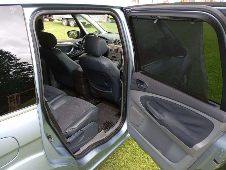 Zils Ford Galaxy 2007 Vilkaviškis, ar dzinēja tilpumu 2.00 L un nobraukumu 330 tūkst. km par 2600 €, foto 13 vietnē AUTOMOTO.COM.LV