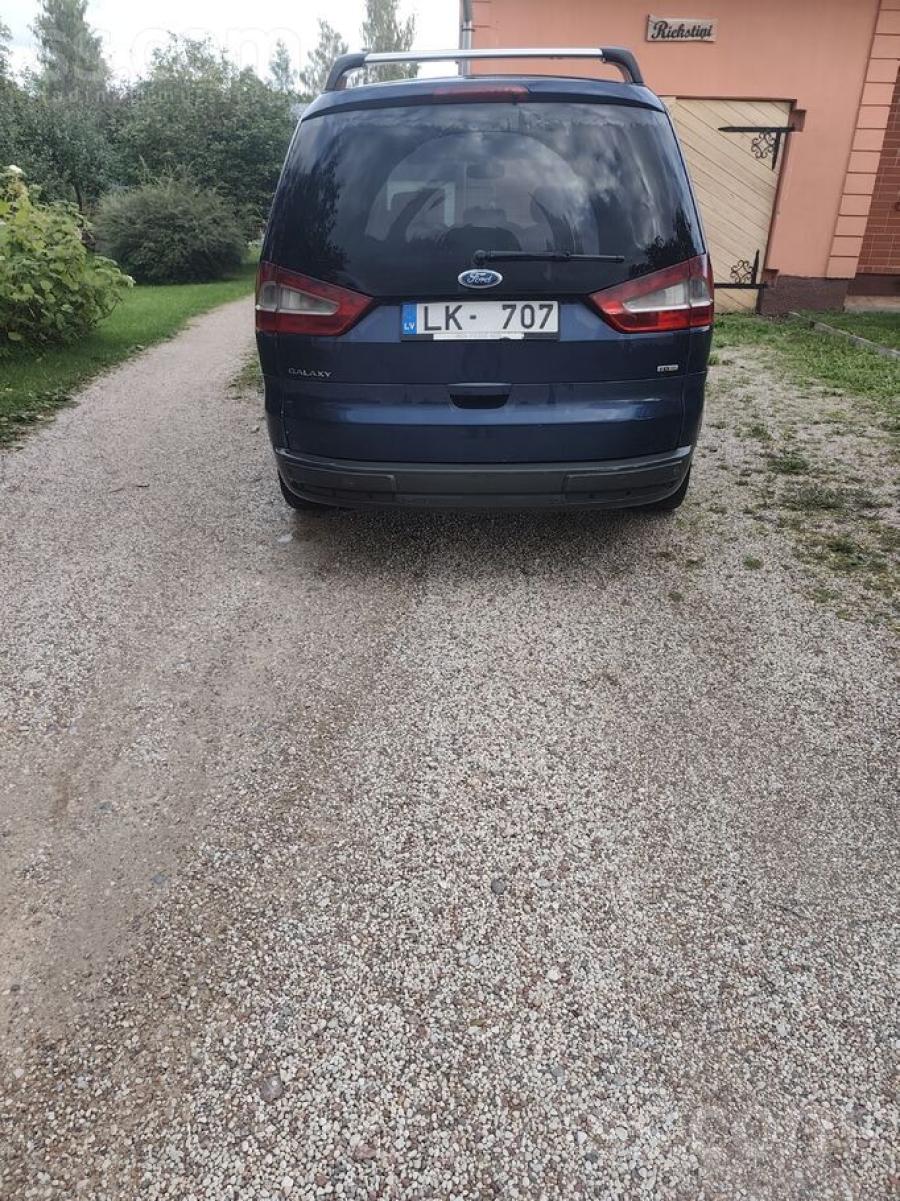Zils Ford Galaxy 2007 Tukums, ar dzinēja tilpumu 2.00 L un nobraukumu 370 tūkst. km par 2200 €, foto 1 vietnē AUTOMOTO.COM.LV