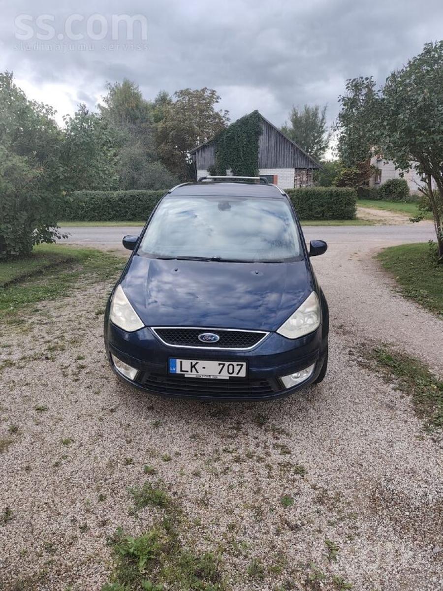Zils Ford Galaxy 2007 Tukums, ar dzinēja tilpumu 2.00 L un nobraukumu 370 tūkst. km par 2200 €, foto 4 vietnē AUTOMOTO.COM.LV
