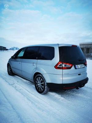 Blue Ford Galaxy 2008 in Panevezys, with an engine capacity of 2.00 L and mileage of 328 thousand km for 2500 €, photo 4 on AUTOMOTO.COM.LV