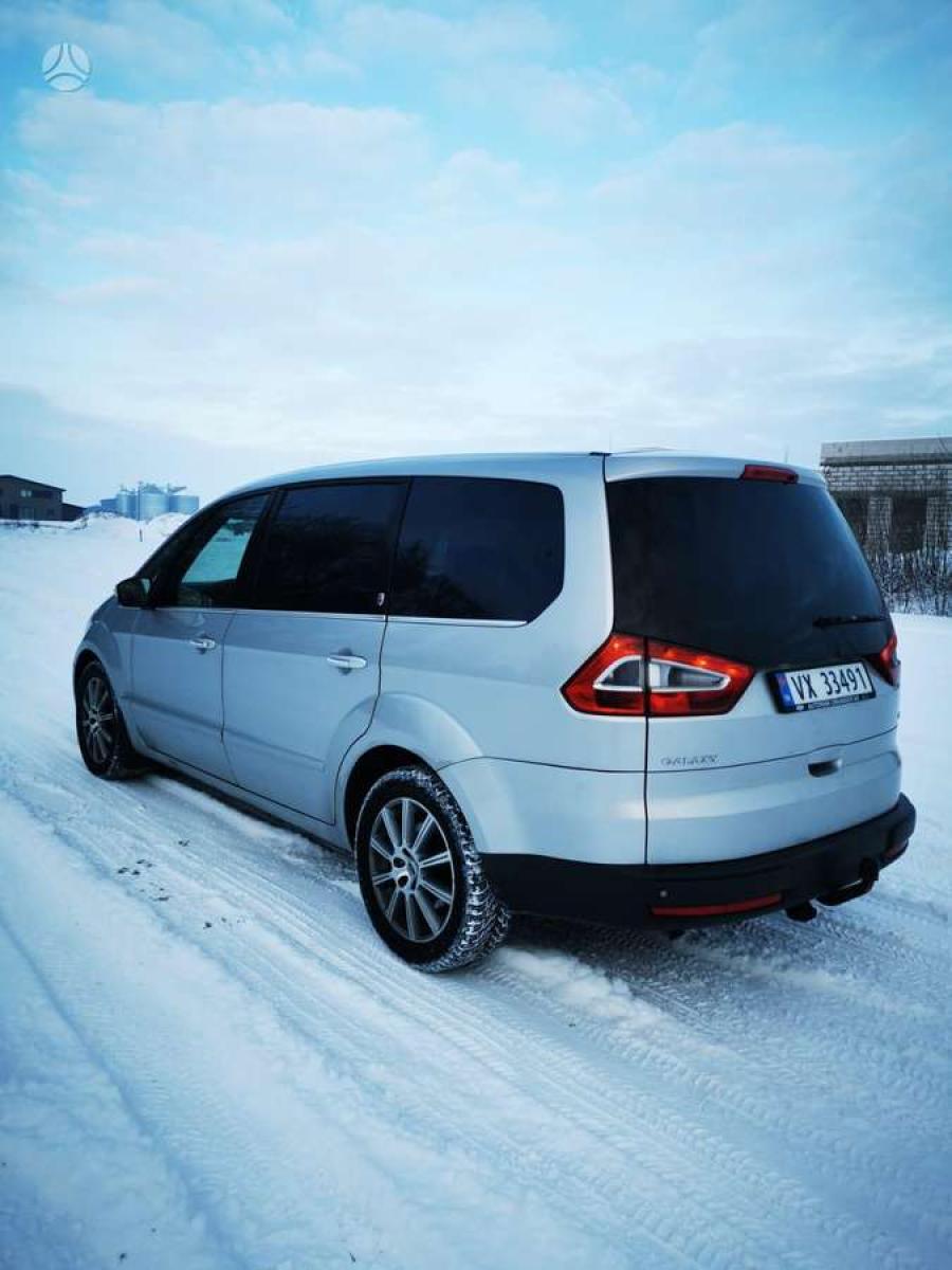 Blue Ford Galaxy 2008 in Panevezys, with an engine capacity of 2.00 L and mileage of 328 thousand km for 2500 €, photo 4 on AUTOMOTO.COM.LV
