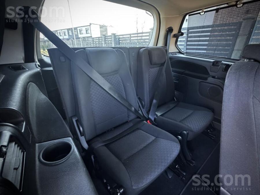 Blue Ford Galaxy 2008 in Jelgava, with an engine capacity of 2.00 L and mileage of 281 thousand km for 4700 €, photo 13 on AUTOMOTO.COM.LV
