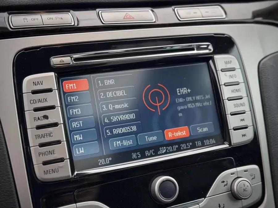 Zils Ford Galaxy 2008 Jelgava, ar dzinēja tilpumu 2.20 L un nobraukumu 385 tūkst. km par 5800 €, foto 17 vietnē AUTOMOTO.COM.LV