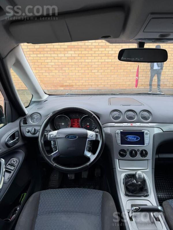 Zils Ford Galaxy 2008 Kuldīga, ar dzinēja tilpumu 1.80 L un nobraukumu 405 tūkst. km par 1900 €, foto 8 vietnē AUTOMOTO.COM.LV