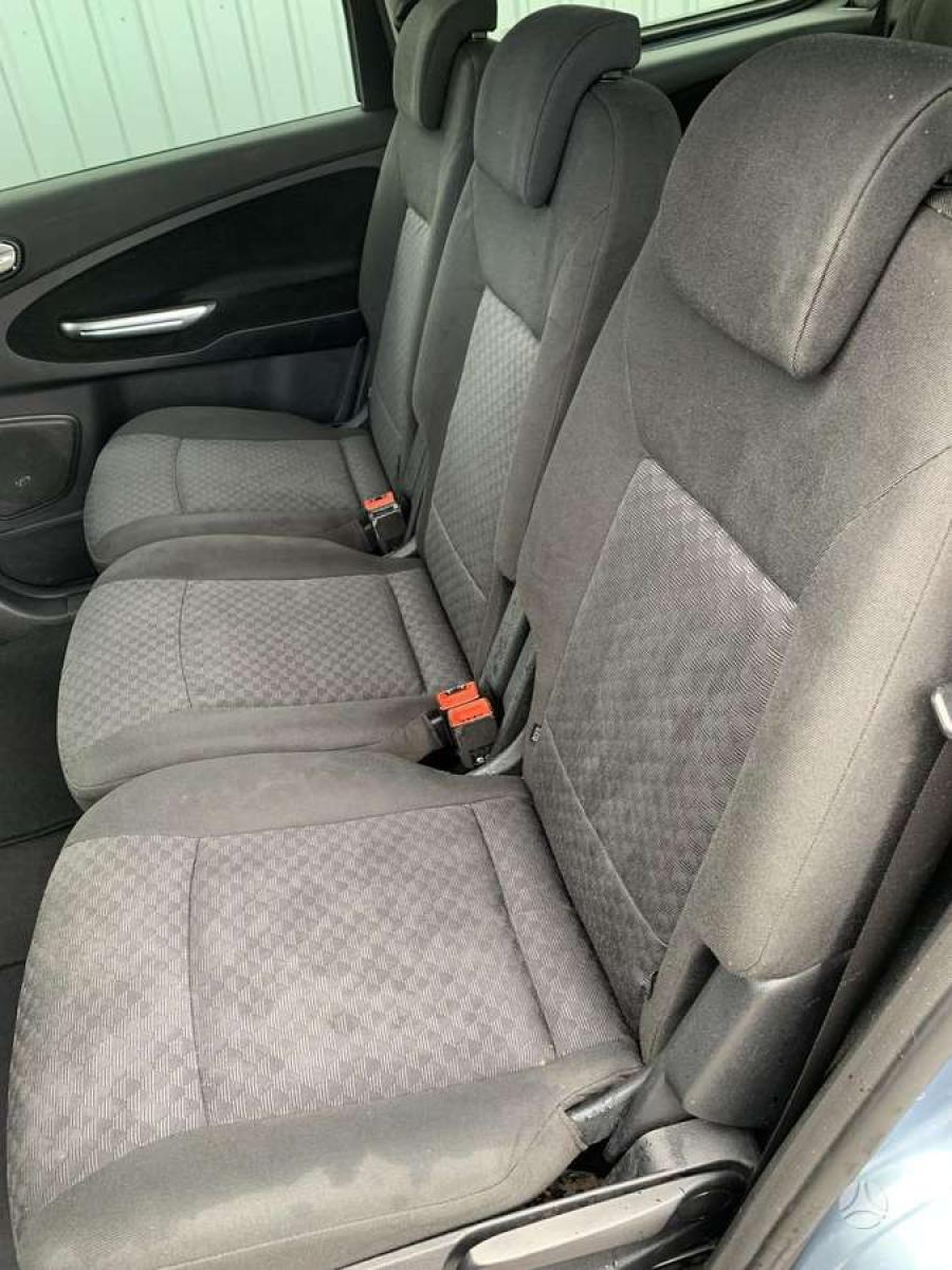Blue Ford Galaxy 2009 in Kaunas, with an engine capacity of 2.00 L and mileage of 243 thousand km for 3650 €, photo 4 on AUTOMOTO.COM.LV