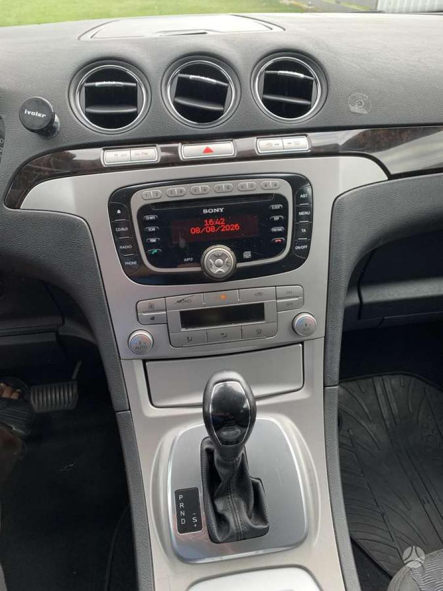 Blue Ford Galaxy 2009 in Kaunas, with an engine capacity of 2.00 L and mileage of 243 thousand km for 3650 €, photo 14 on AUTOMOTO.COM.LV