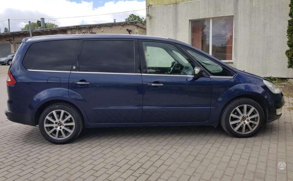 Blue Ford Galaxy 2009 in Siauliai, with an engine capacity of 2.18 L and mileage of 400 thousand km for 3200 €, photo 4 on AUTOMOTO.COM.LV