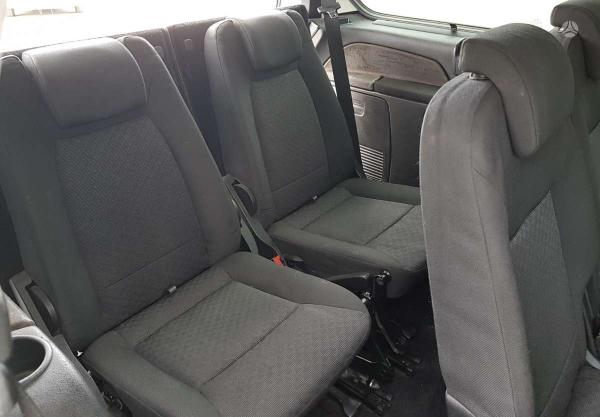 Blue Ford Galaxy 2009 in Siauliai, with an engine capacity of 2.18 L and mileage of 400 thousand km for 3200 €, photo 10 on AUTOMOTO.COM.LV