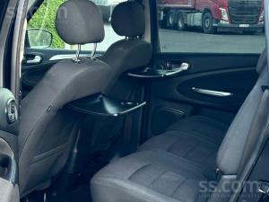 Zils Ford Galaxy 2011 Jelgava, ar dzinēja tilpumu 2.00 L un nobraukumu 237 tūkst. km par 5800 €, foto 31 vietnē AUTOMOTO.COM.LV