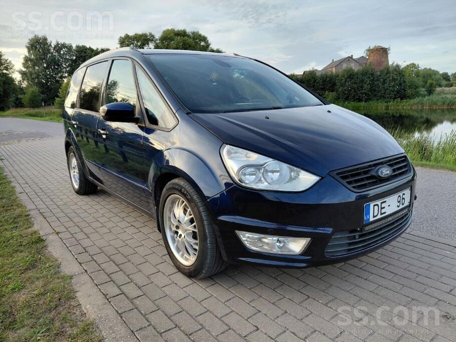 Blue Ford Galaxy 2011 in Liepaja, with an engine capacity of 2.00 L and mileage of 255 thousand km for 5299 €, photo 4 on AUTOMOTO.COM.LV