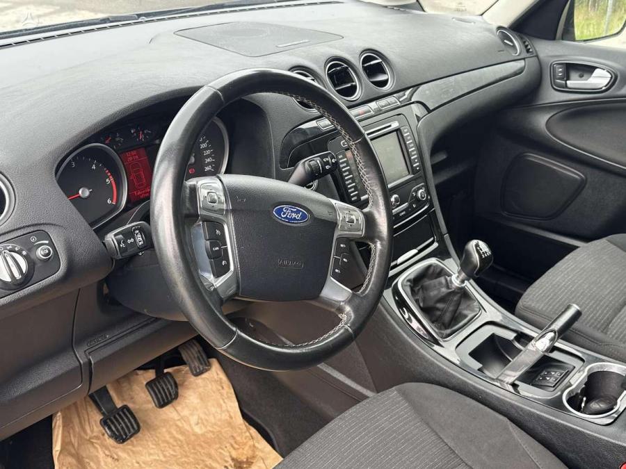 Zils Ford Galaxy 2012 Utena, ar dzinēja tilpumu 2.20 L un nobraukumu 282 tūkst. km par 4650 €, foto 12 vietnē AUTOMOTO.COM.LV