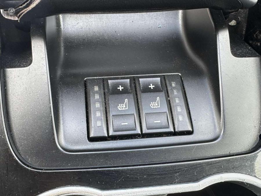 Zils Ford Galaxy 2012 Utena, ar dzinēja tilpumu 2.20 L un nobraukumu 282 tūkst. km par 4650 €, foto 21 vietnē AUTOMOTO.COM.LV