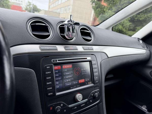 Zils Ford Galaxy 2012 Kauņa, ar dzinēja tilpumu 2.00 L un nobraukumu 299 tūkst. km par 5000 €, foto 5 vietnē AUTOMOTO.COM.LV