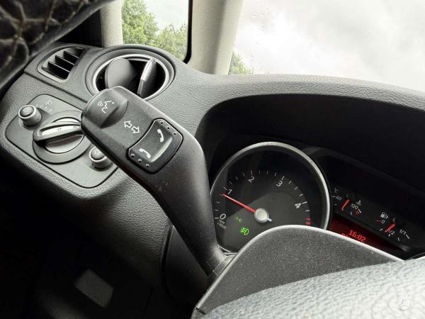 Zils Ford Galaxy 2012 Kauņa, ar dzinēja tilpumu 2.00 L un nobraukumu 299 tūkst. km par 5000 €, foto 10 vietnē AUTOMOTO.COM.LV