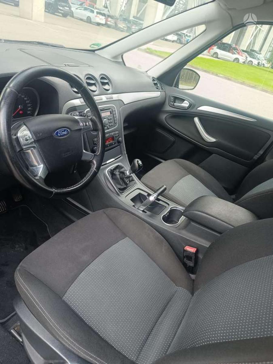 Blue Ford Galaxy 2012 in Druskininkai, with an engine capacity of 2.00 L and mileage of 278 thousand km for 4800 €, photo 8 on AUTOMOTO.COM.LV