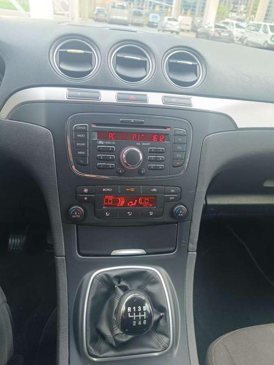 Blue Ford Galaxy 2012 in Druskininkai, with an engine capacity of 2.00 L and mileage of 278 thousand km for 4800 €, photo 9 on AUTOMOTO.COM.LV