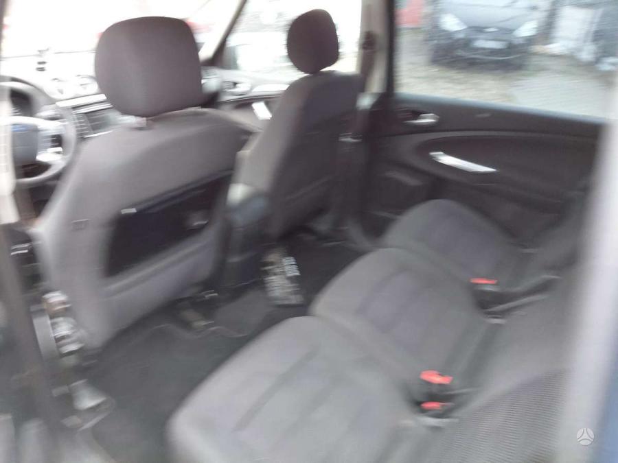 Blue Ford Galaxy 2012 in Vilnius, with an engine capacity of 2.00 L and mileage of 317 thousand km for 3000 €, photo 9 on AUTOMOTO.COM.LV