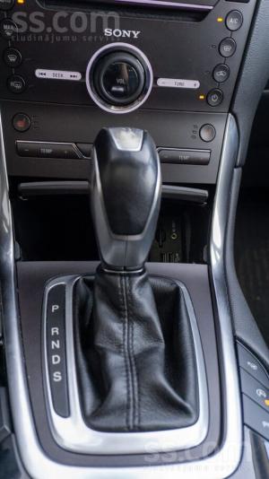 Blue Ford Galaxy 2015 in Riga, with an engine capacity of 2.00 L and mileage of 360 thousand km for 8190 €, photo 16 on AUTOMOTO.COM.LV