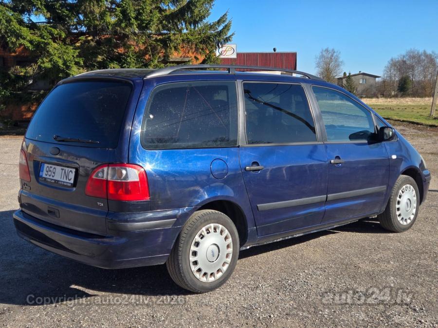 Blue Ford Galaxy 2004 in Tallinn, with an engine capacity of 1.90 L and mileage of 267 thousand km for 2500 €, photo 4 on AUTOMOTO.COM.LV